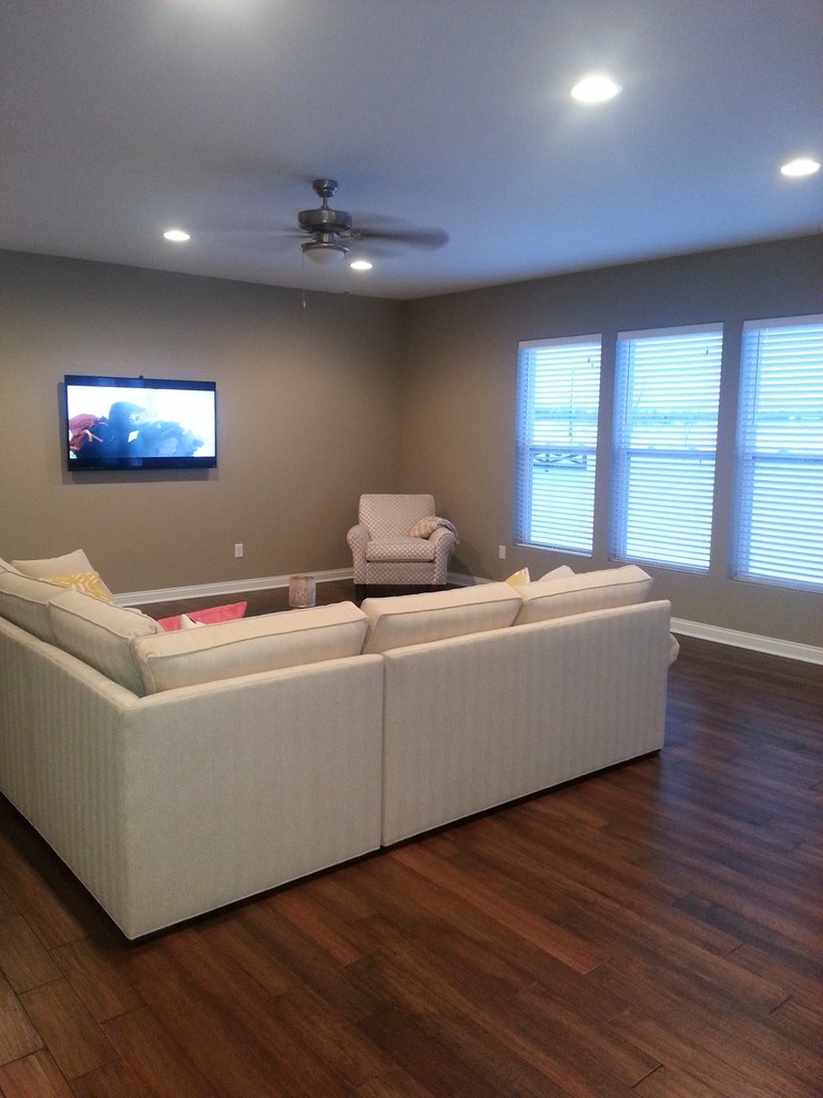 Bare living room needs help please! | Houzz Forum