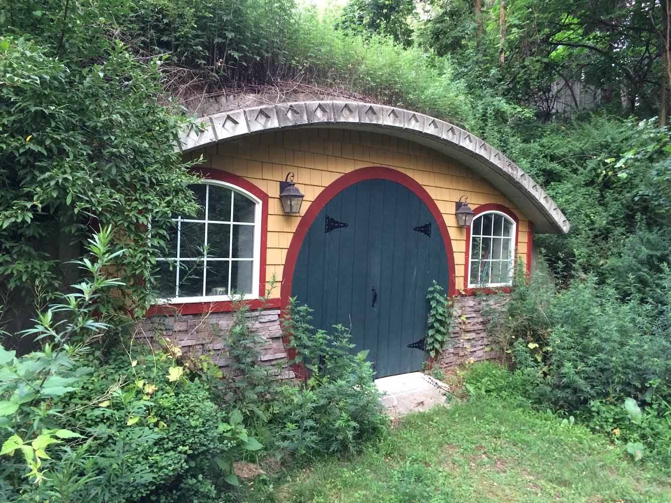 Hobbit Home Windows