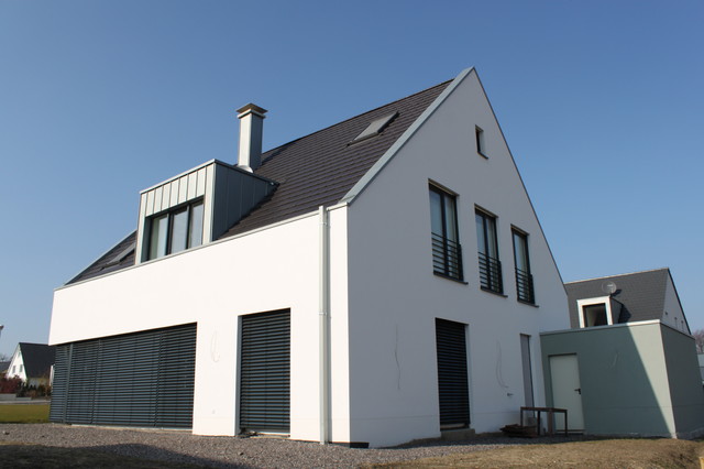 Steildach - Stehfalzgaube- innenliegende Dachrinne - Contemporary ...