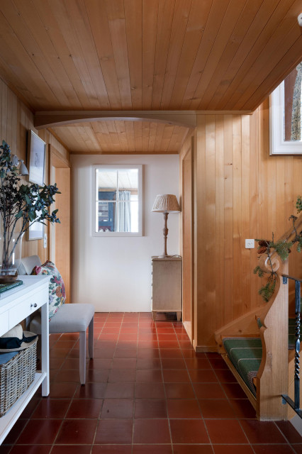 Sims Hilditch | Swiss Chalet - Traditional - Hallway & Landing ...