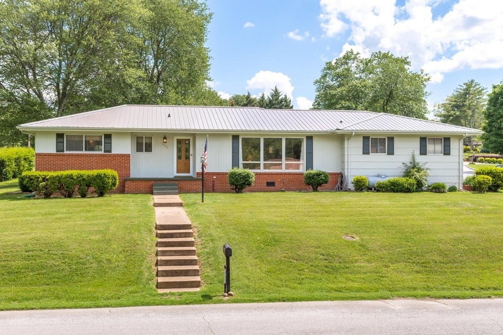Landscaping Front of our 1960's Ranch House