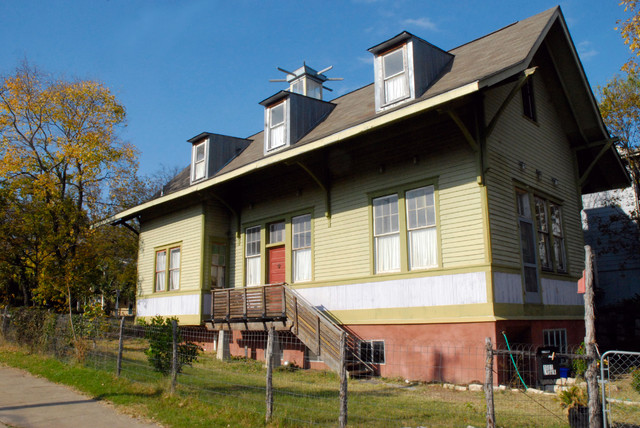 My Houzz: From Train Depot to Family Home in Texas