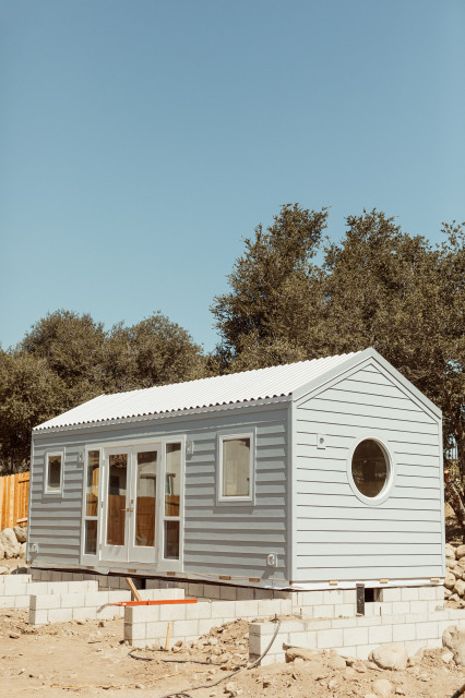 SOL HAUS Tiny House Prefab Modular - Klassisch modern - Häuser - Santa ...