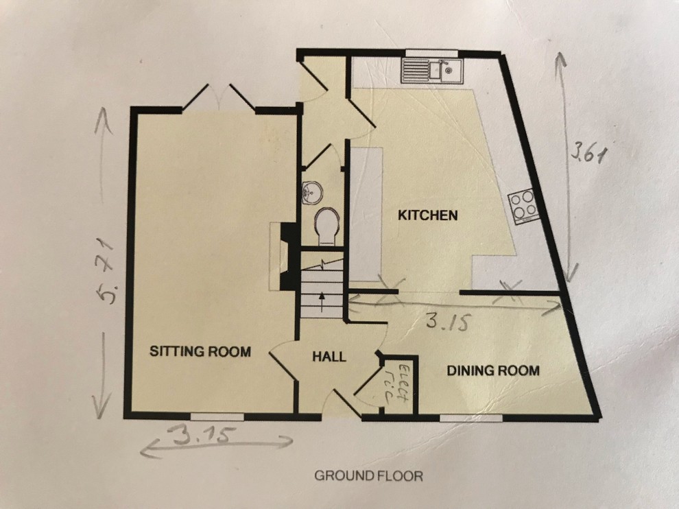 Layout for trapezoid kitchen/diner