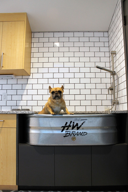 Stock Tank Style: Galvanized Tubs and Troughs Find a Home Indoors