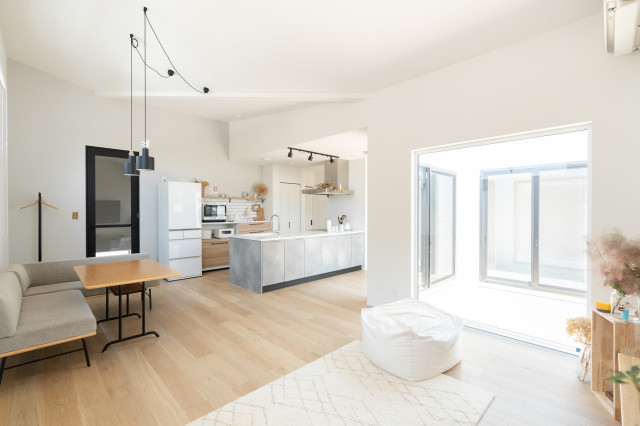 LDK - Modern - Living Room - Other - by 株式会社ヤマジホーム | Houzz UK