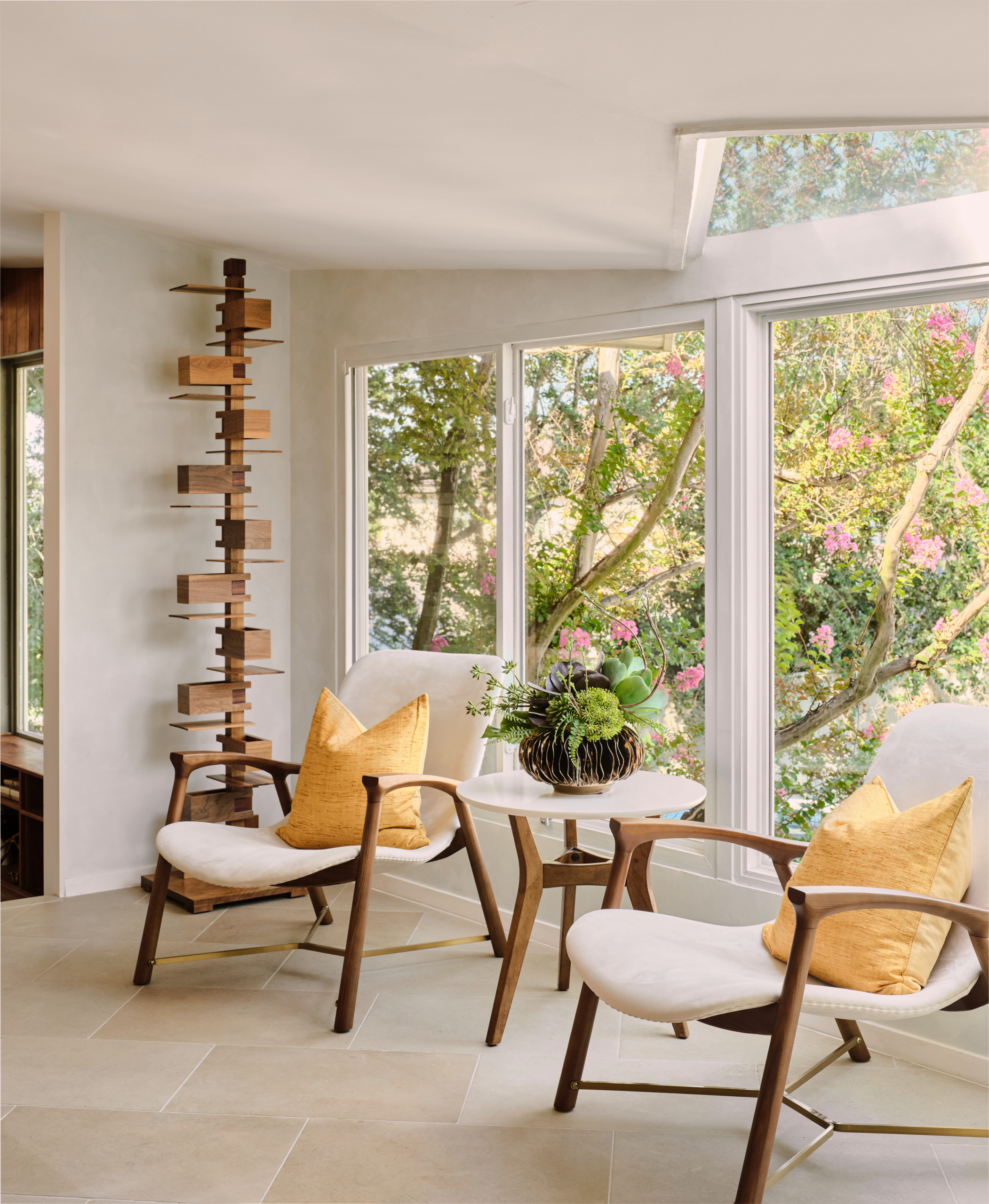 Mid Century Modern Treehouse Eltham 'treehouse' Flies High After