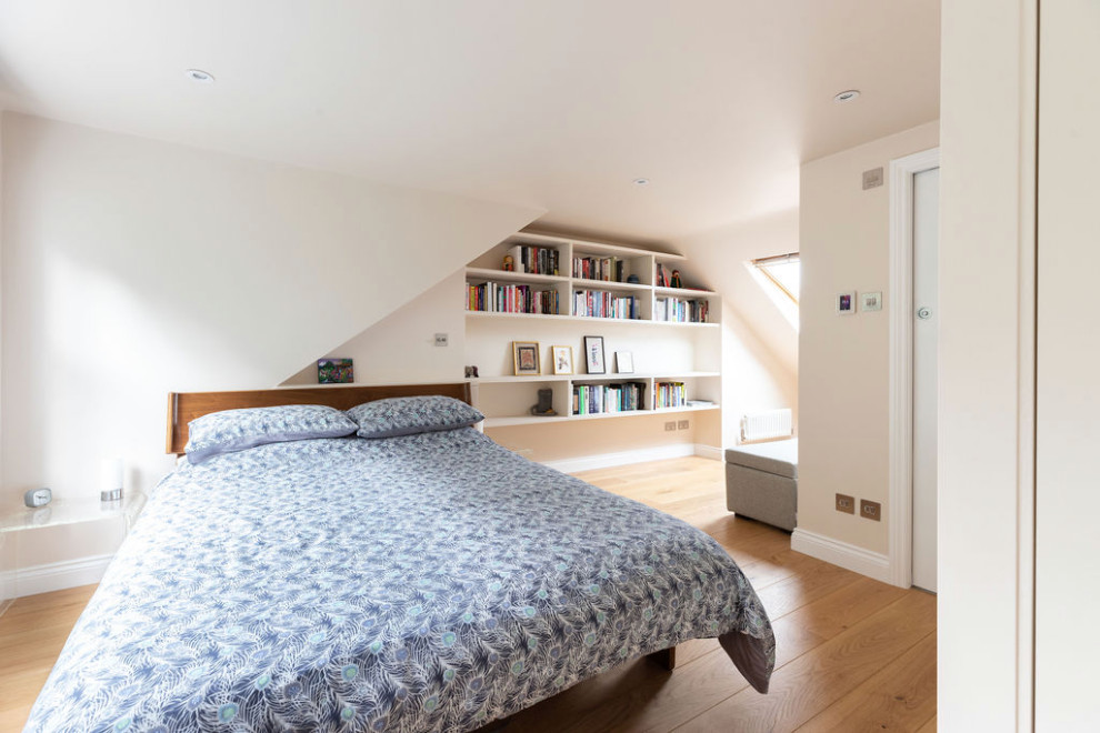 Renovation of a 3 bedroom house - Helen and Jonathan - Modern - Bedroom ...