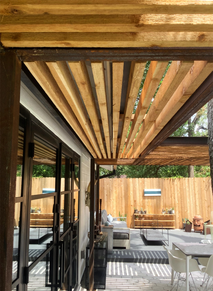 Steel & Cedar: A Stunning Pergola Takes Center Stage - Midcentury ...