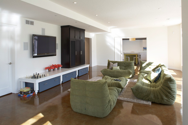 A Basement Remodel Sets the Stage for Flexible Play