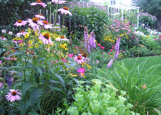 Try Slow Gardening for Some Unexpected Benefits