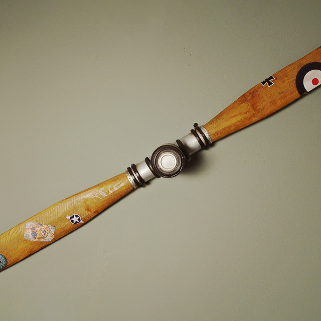 Airplane Propeller Collectible Metal scale model Airplane ...