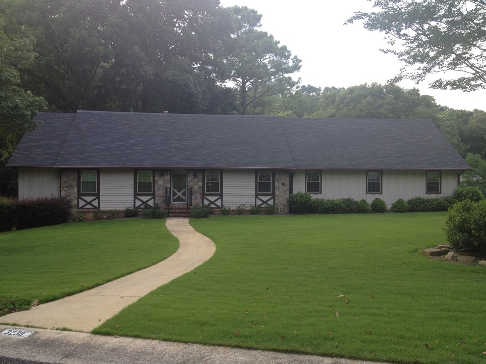 Tudor Ranch Remodel Before After The Top Picture Is My Current House.