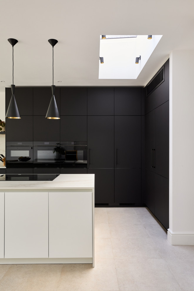 Modern Monochrome Kitchen Beckenham - Modern - Kitchen - London - by ...