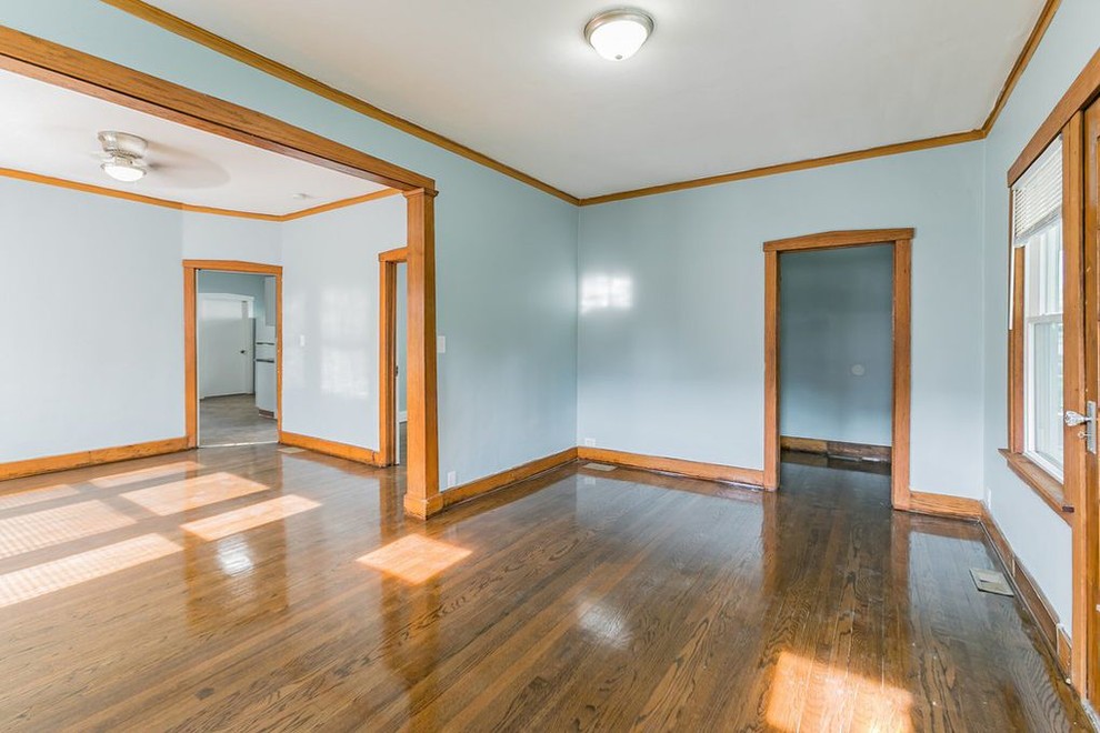1920 Bungalow - light blue wall paint, wood trim. Decor ideas?