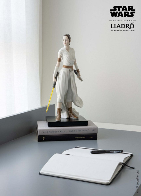 Lladro Rey Star Wars Figurine 01009414 - Contemporary - Decorative ...