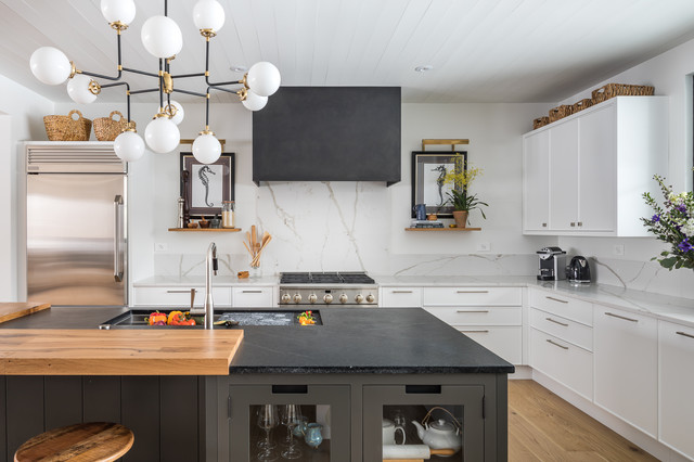 A Fresh Take on a Modern Farmhouse Kitchen