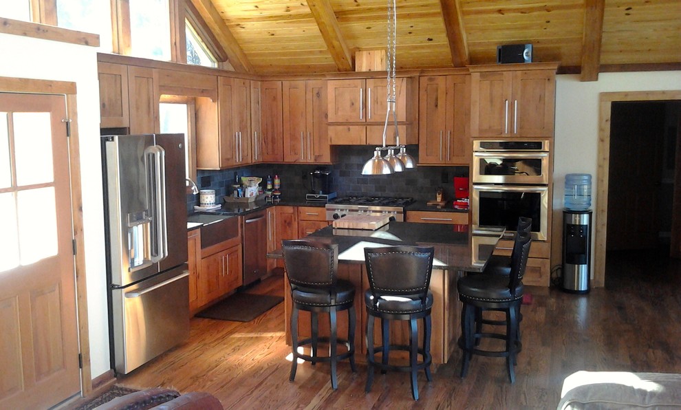 Schuler Kitchen - Kitchen - Birmingham - by Van Yeager | Houzz