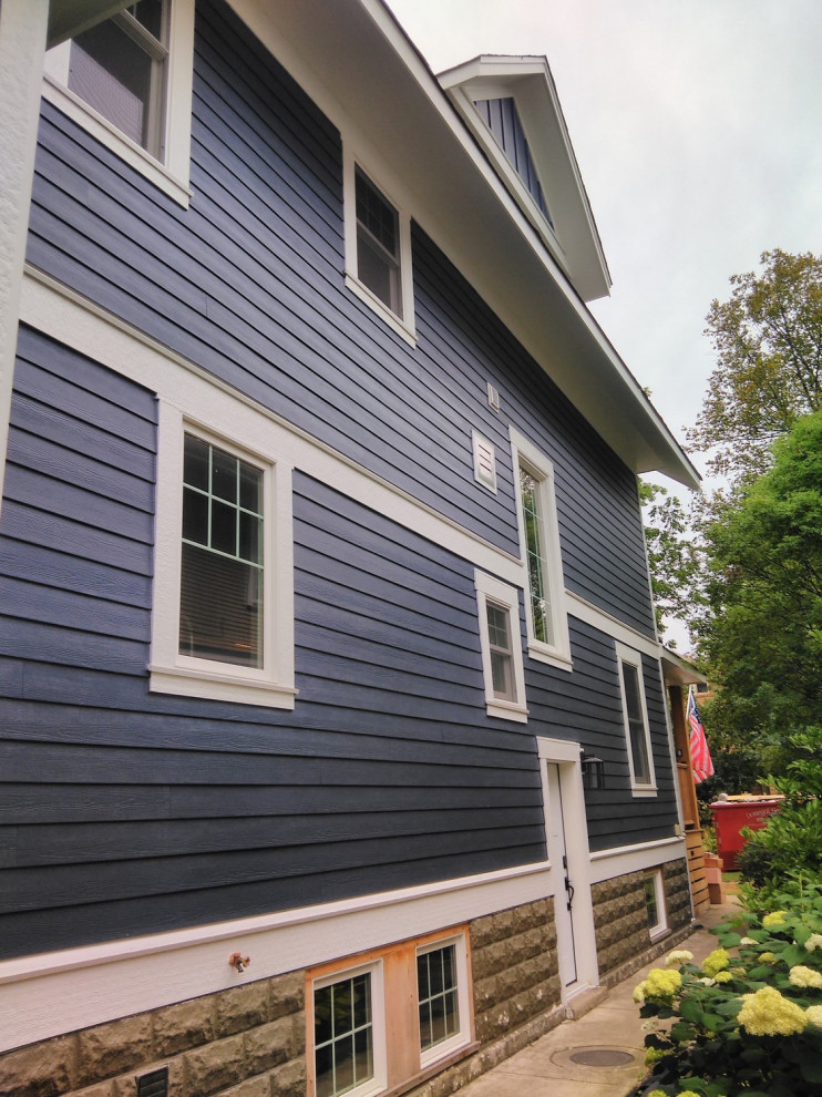 Siding Installation Chicago - Traditional - House Exterior - Chicago ...