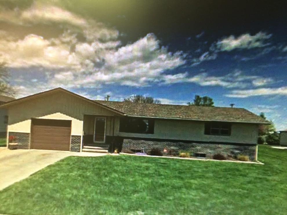 Need help on ideas to update the outside of our home