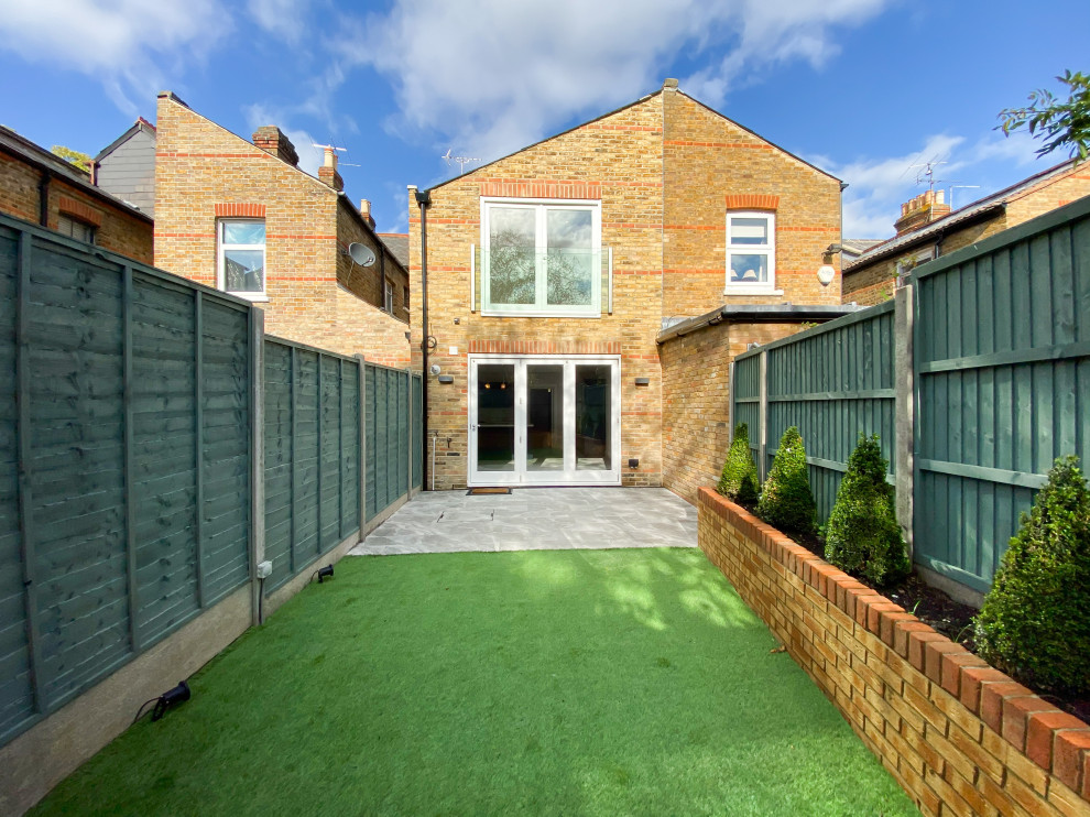 New Build Windsor - Modern - Exterior - London - by The Market Design ...