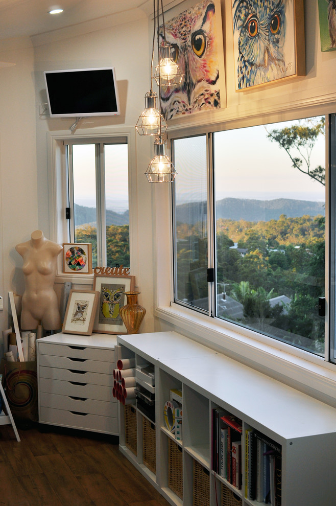 My Home Art Studio - My friend can paint HQ - Modern - Gold Coast - Tweed - by Tamara Armstrong ...