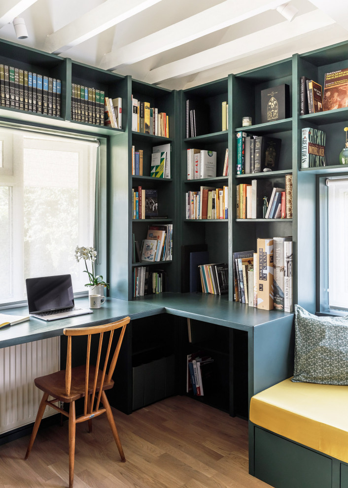 Renovation of a detached house in Surrey - Contemporary - Home Office ...