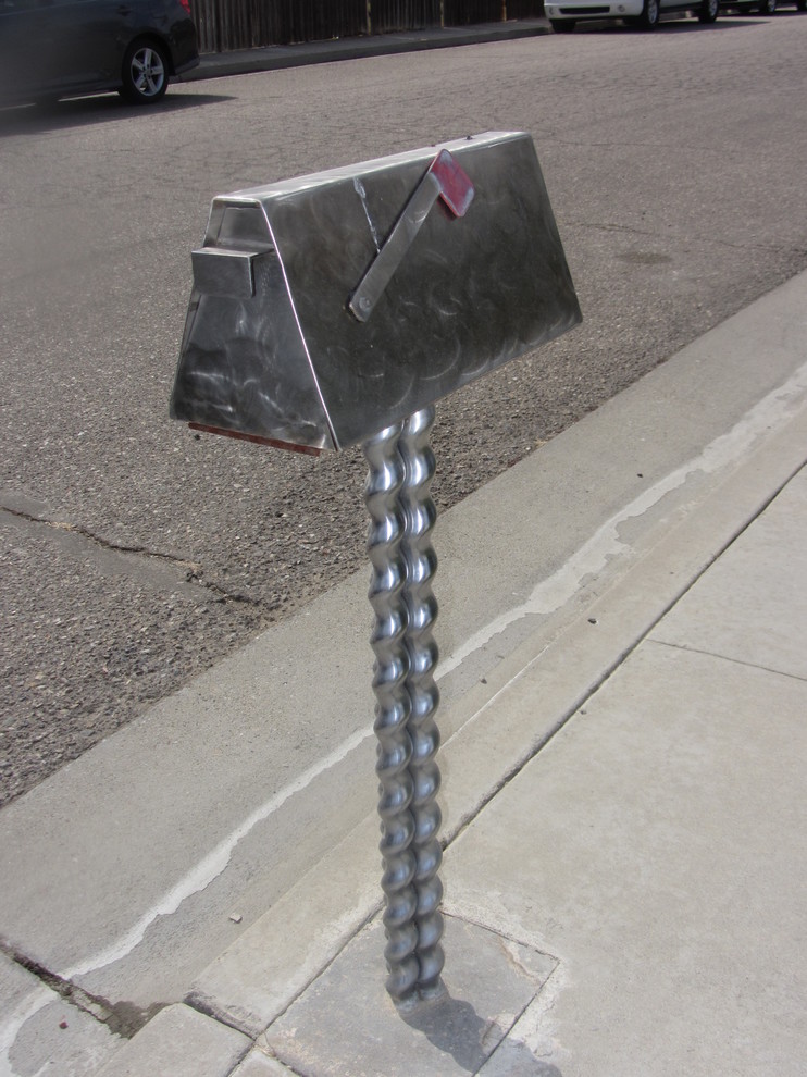 Follow One Man’s Midcentury-Mailbox Dream