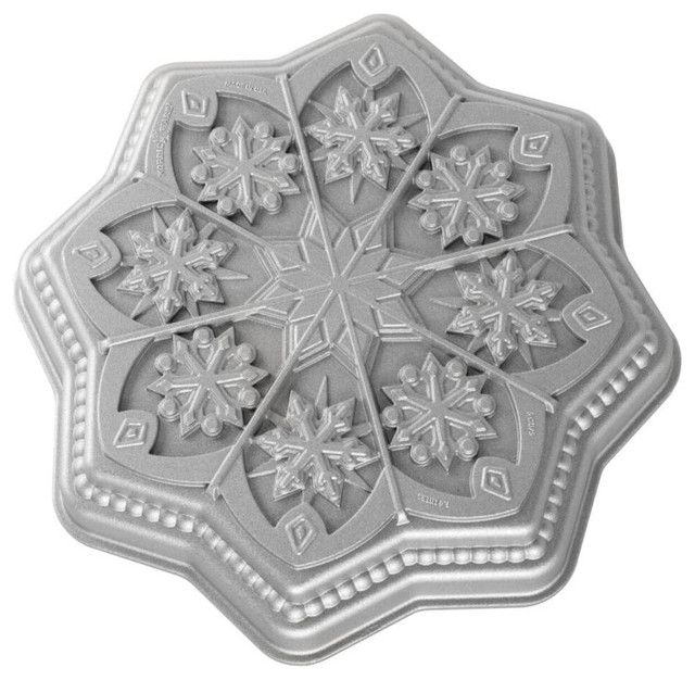 Nordic Ware Sweet Snowflakes Cast Aluminum Shortbread Pan ...