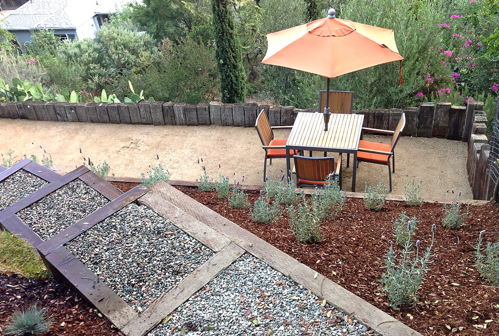 Custom Outdoor Steps--Wood border with Gravel - Los Angeles - by Flores ...