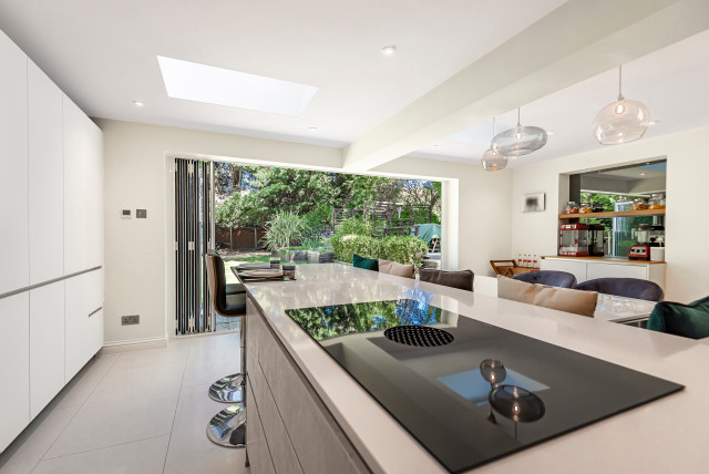 A Multi-Functional Kitchen for All the Family to Enjoy - Contemporary ...