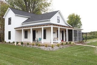 Farm House - Farmhouse - Exterior - Grand Rapids - by Paradigm Renovation