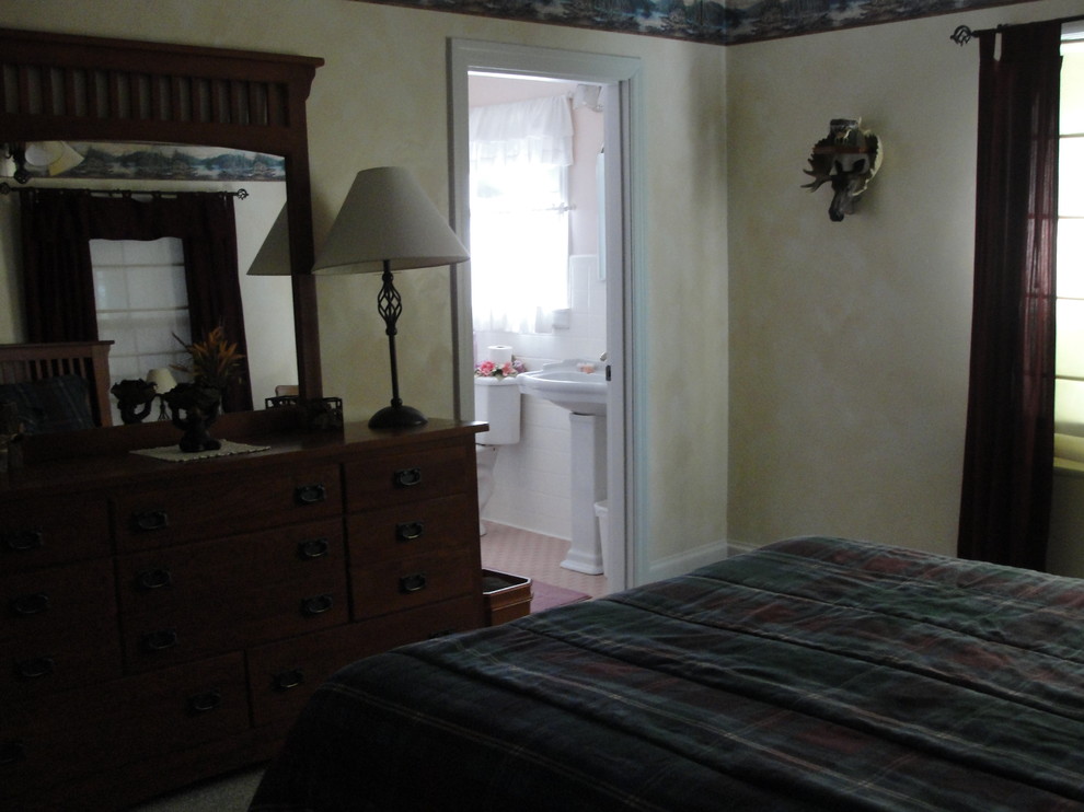 Awful Master Bedroom!