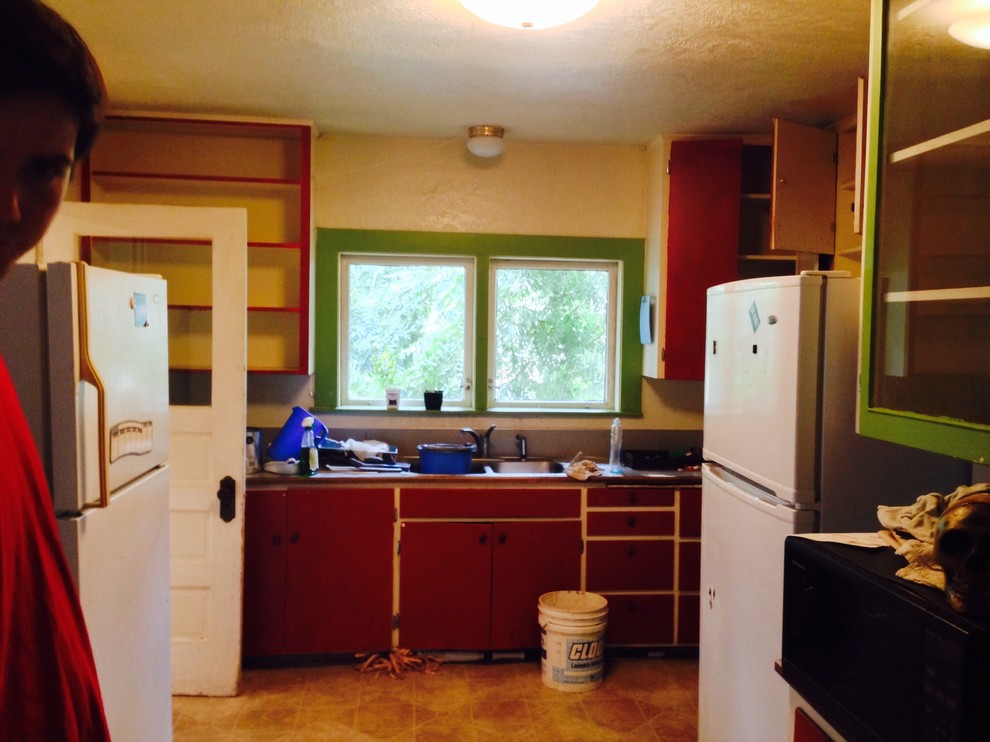 1922 Kitchen Needs Color Change!