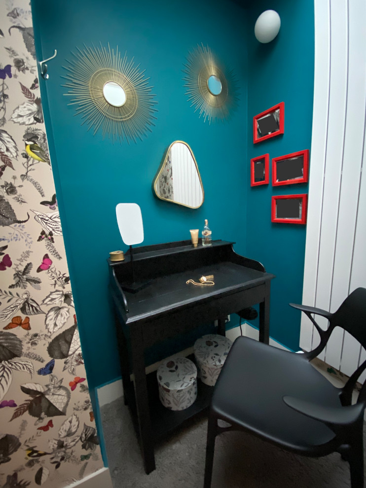 Coin "coiffeuse" - Modern - Bathroom - Paris - by Carole Lichtblau ...