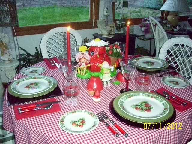 Strawberry Shortcake Table