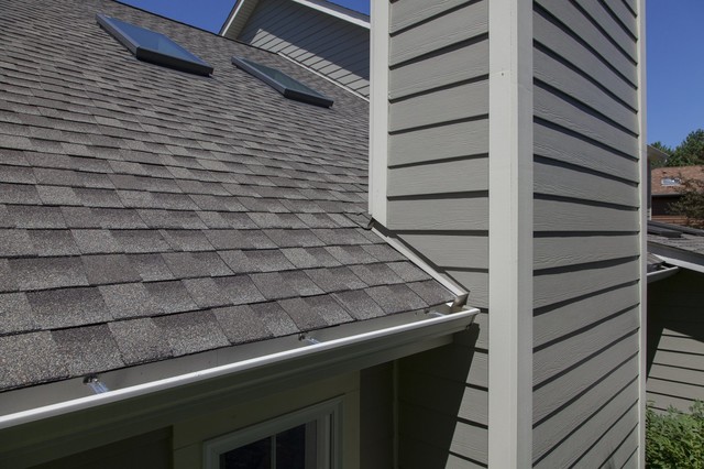 Terrific Taupe! A home with James Hardie Monterey Taupe siding & GAF ...