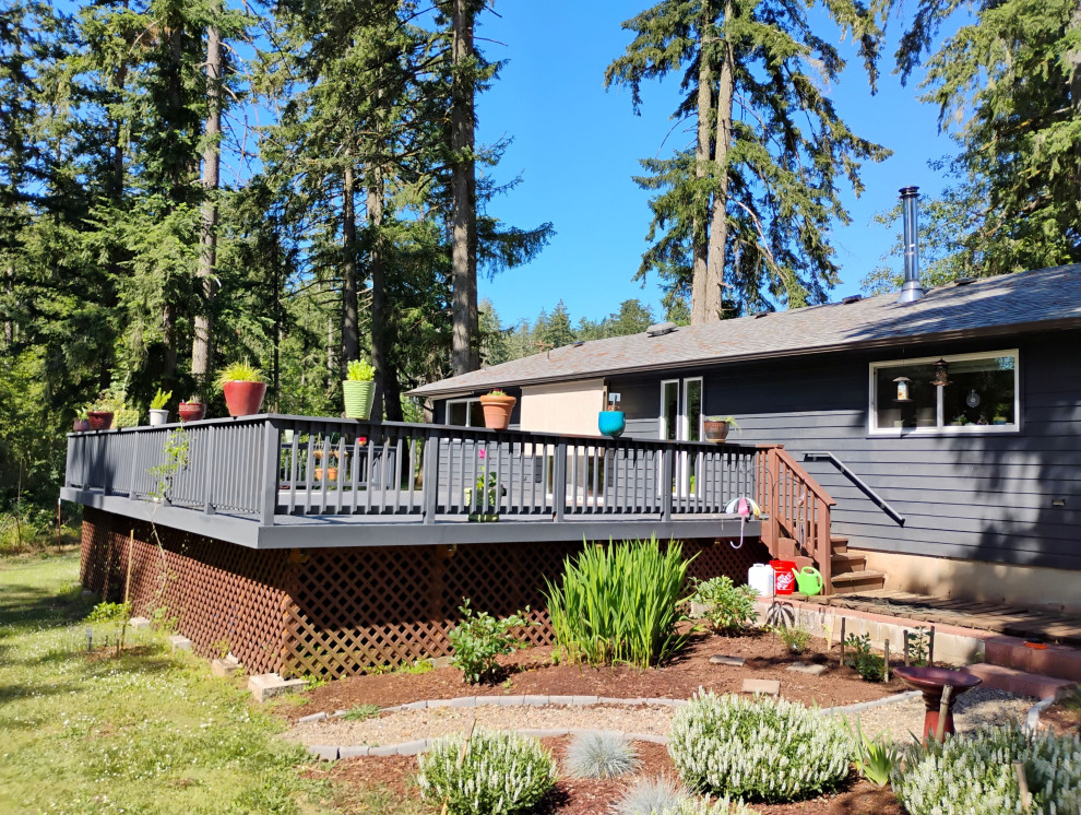 Help me pick another color for my deck, please