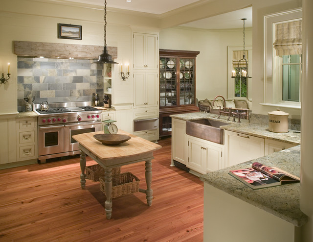 Olde Florida Style Kitchens REDUCED $100,000 IN OLDE NAPLES, FLORIDA!!