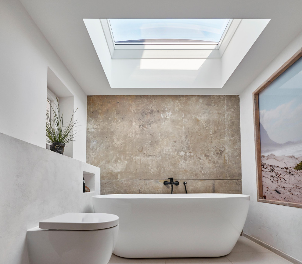 2024 VELUX Home Inspiration - Modern - Bathroom - Edinburgh - by VELUX ...