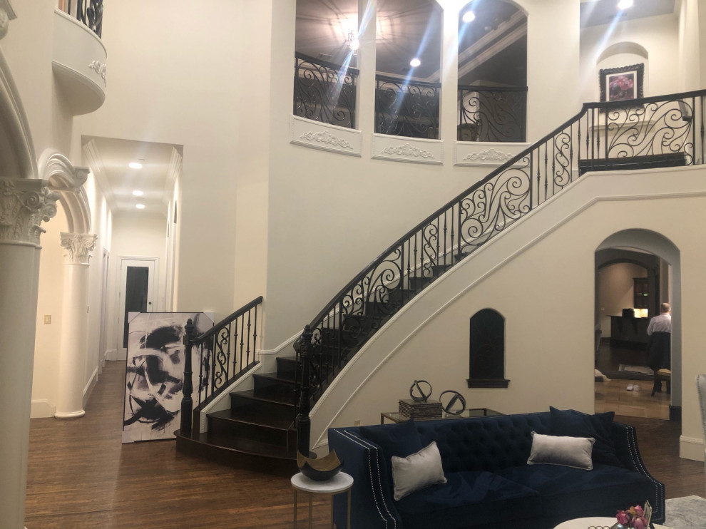 help with art on 25ft ceiling