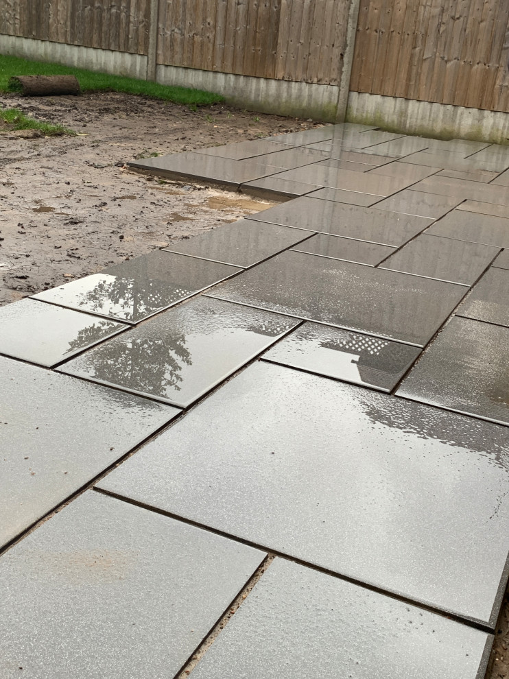 normal to have area where puddles collect on paver patio