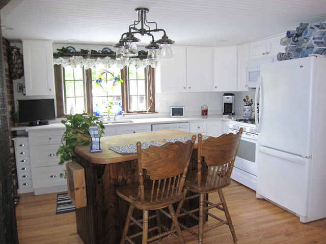 Small Kitchen: Dark and Gloomy to Bright and Happy