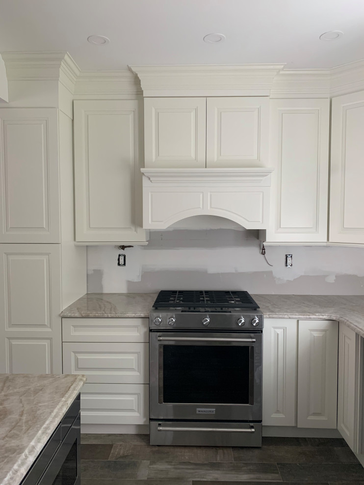 Backsplash to match Taj Mahal Quartzite