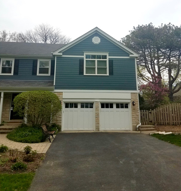 Winnetka, IL Boothbay Blue Exterior Hardie Colonial Home - Craftsman ...