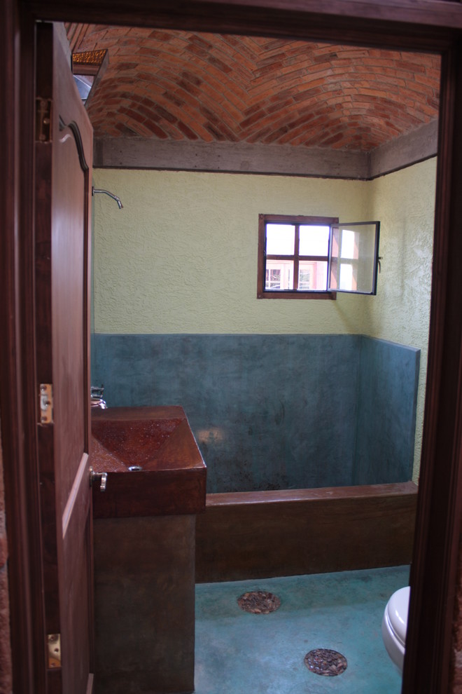 Polished concrete - Farmhouse - by Ernesto Varela | Houzz