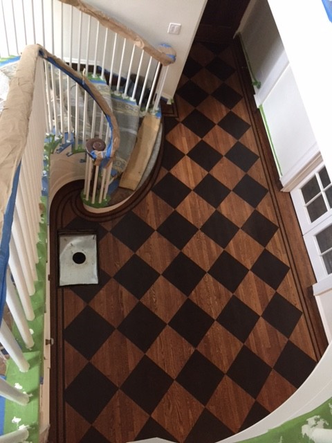 Stain Checkerboard floor with inlay / Milton