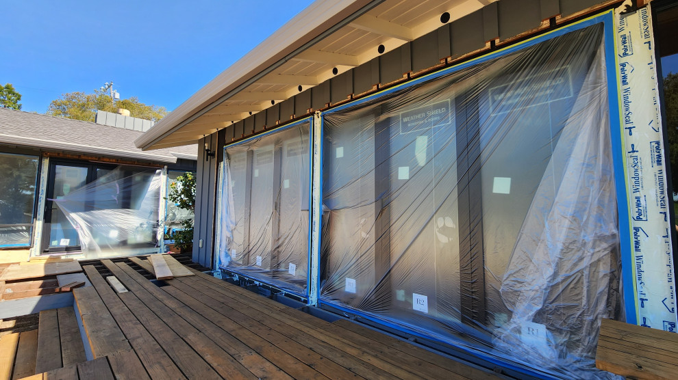WeatherShield Multi-Panel Patio Door - Bord de Mer - Terrasse en Bois ...