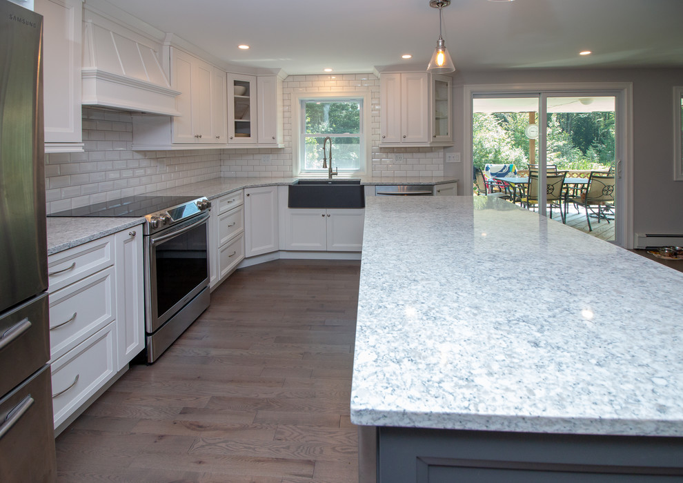 Transitional Chantilly & Graphite Kitchen Remodel w/ Everest Quartz ...