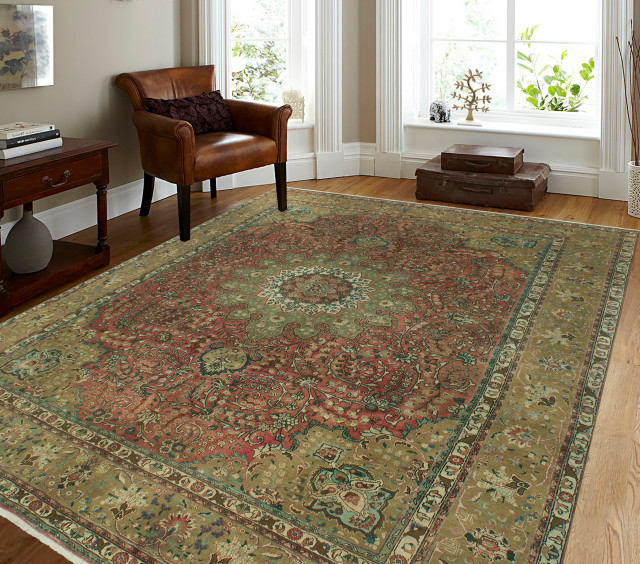 Fine Vintage Distressed Ashmath Red Rug, 9'9 x 12'11 - Traditional ...